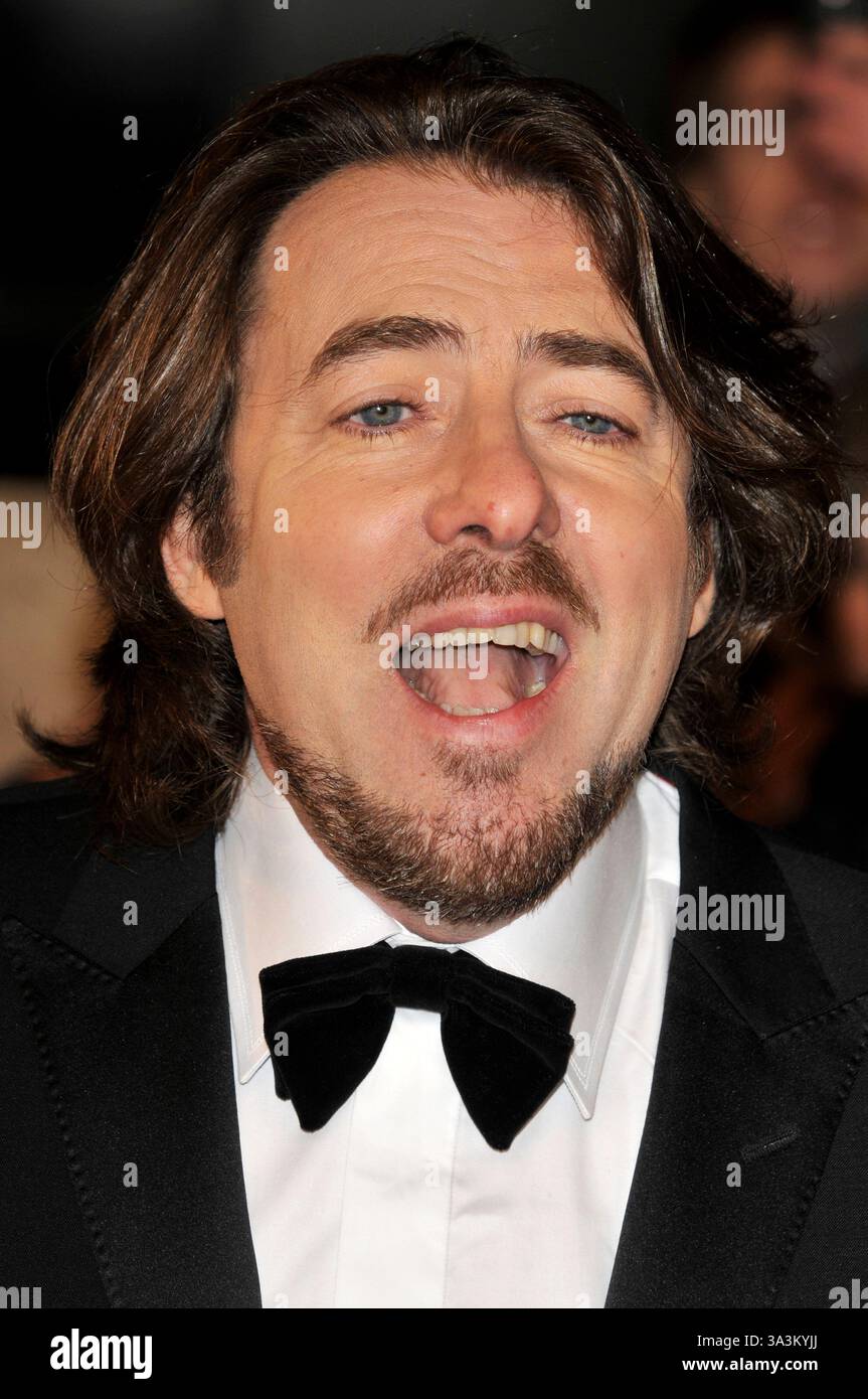 JONATHAN ROSS .Attending the National Television Awards at O2 Arena ...