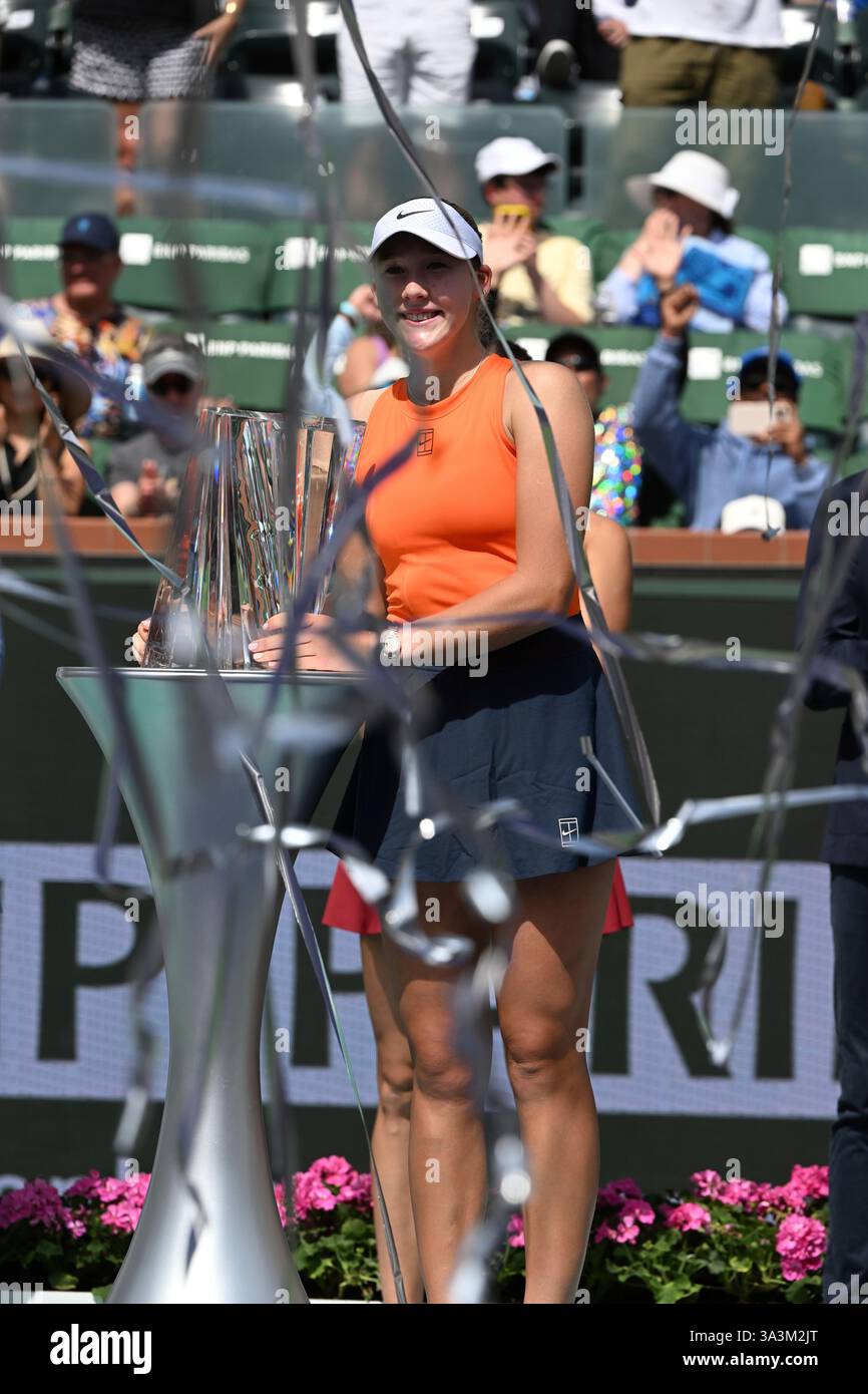 INDIAN WELLS, CA - MARCH 16: Mirra Andreeva (RUS) posses for photos on ...