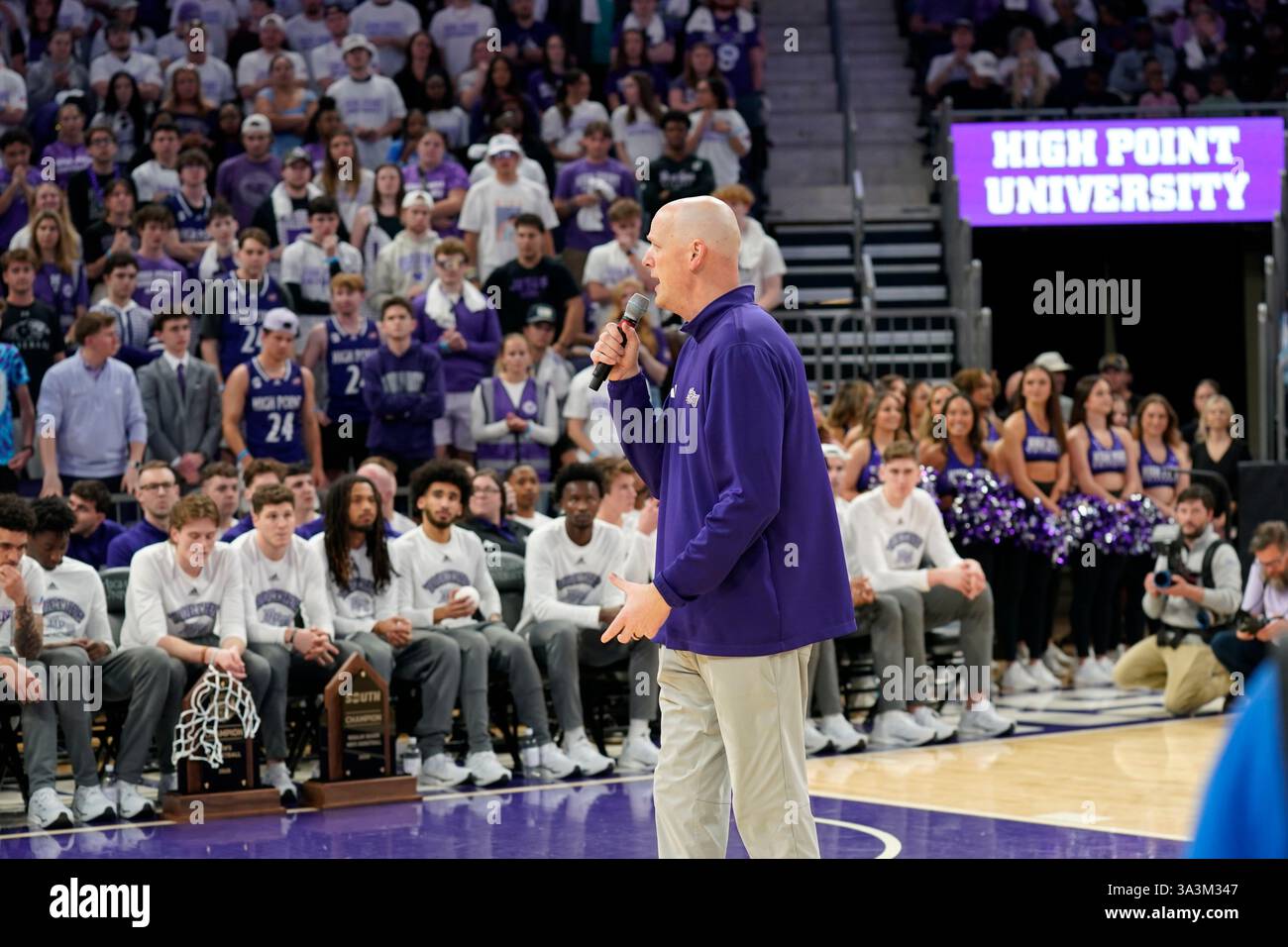 High Point head coach Alan Huss, center, addresses fans during a watch ...