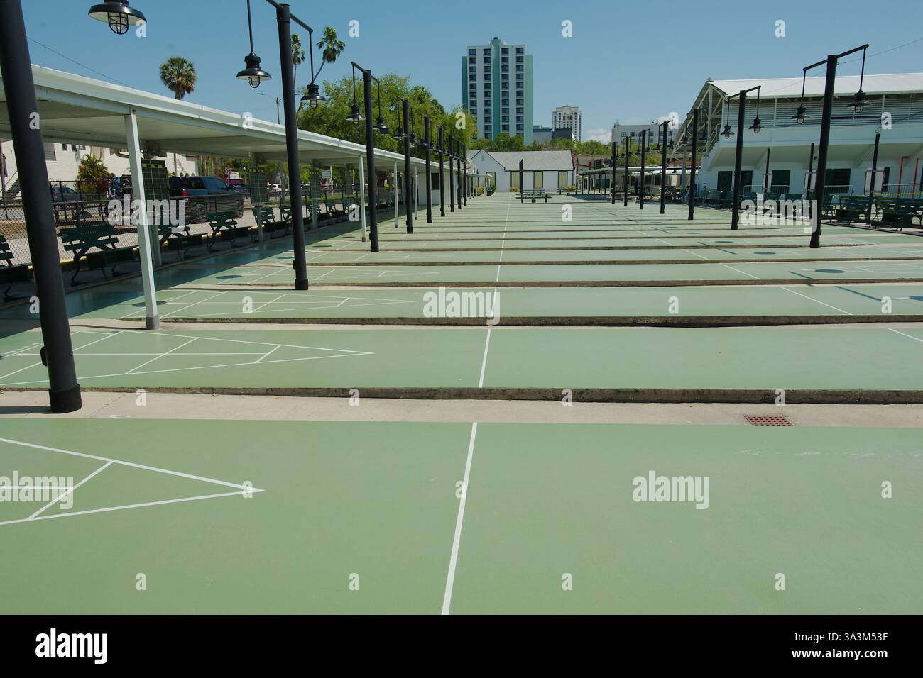 Editorial Use Only March 15, 2025. St. Petersburg, FL, USA. Early morning Wide View across St ...