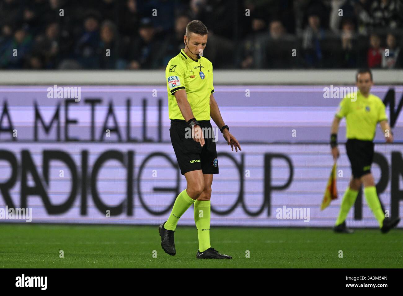 Bergamo, Italy. 16th Mar, 2025. Referee Davide Massa seen during the ...