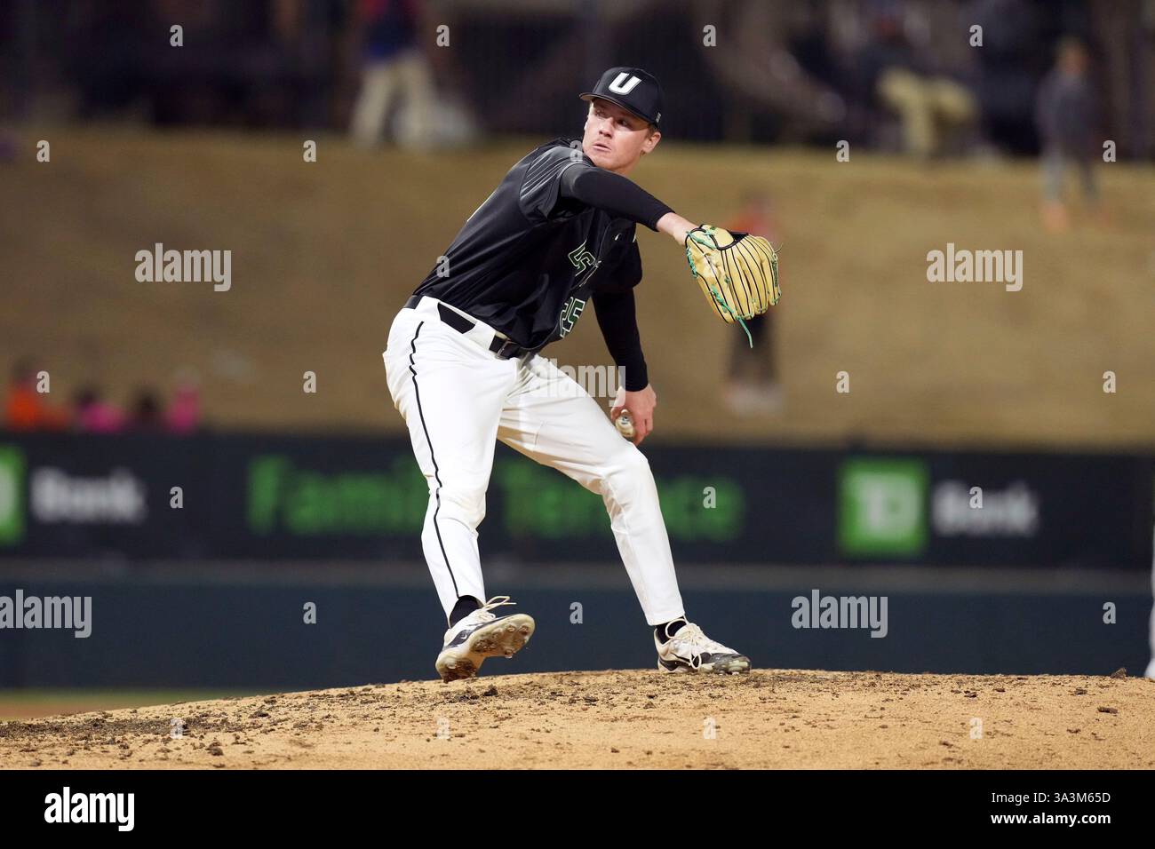 Pitcher Alex Sanderson (25) of the USC Upstate Spartans delivers a ...