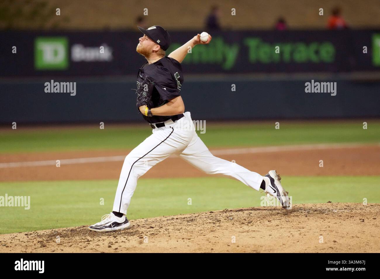 Pitcher Kyle Beaty (16) of the USC Upstate Spartans delivers a pitch in ...