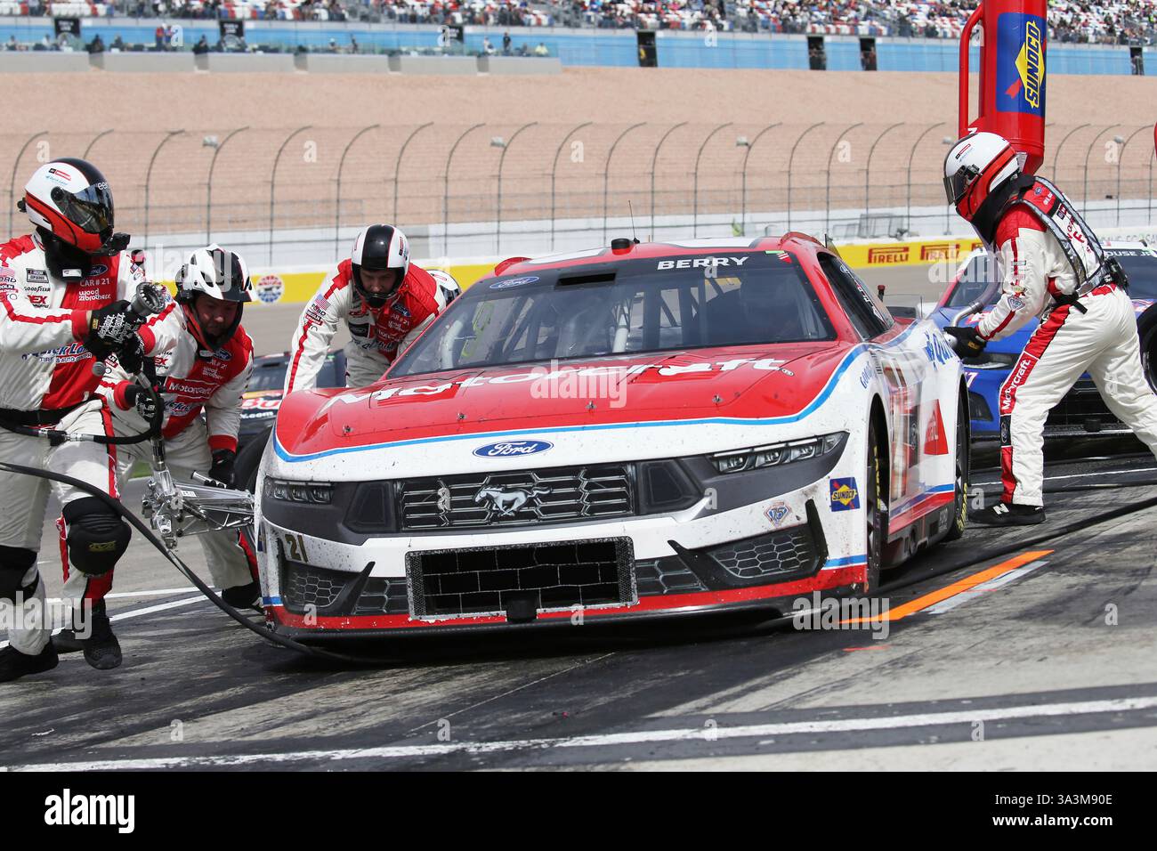 LAS VEGAS, NV - MARCH 16: Josh Berry (#21 Wood Brothers Racing ...