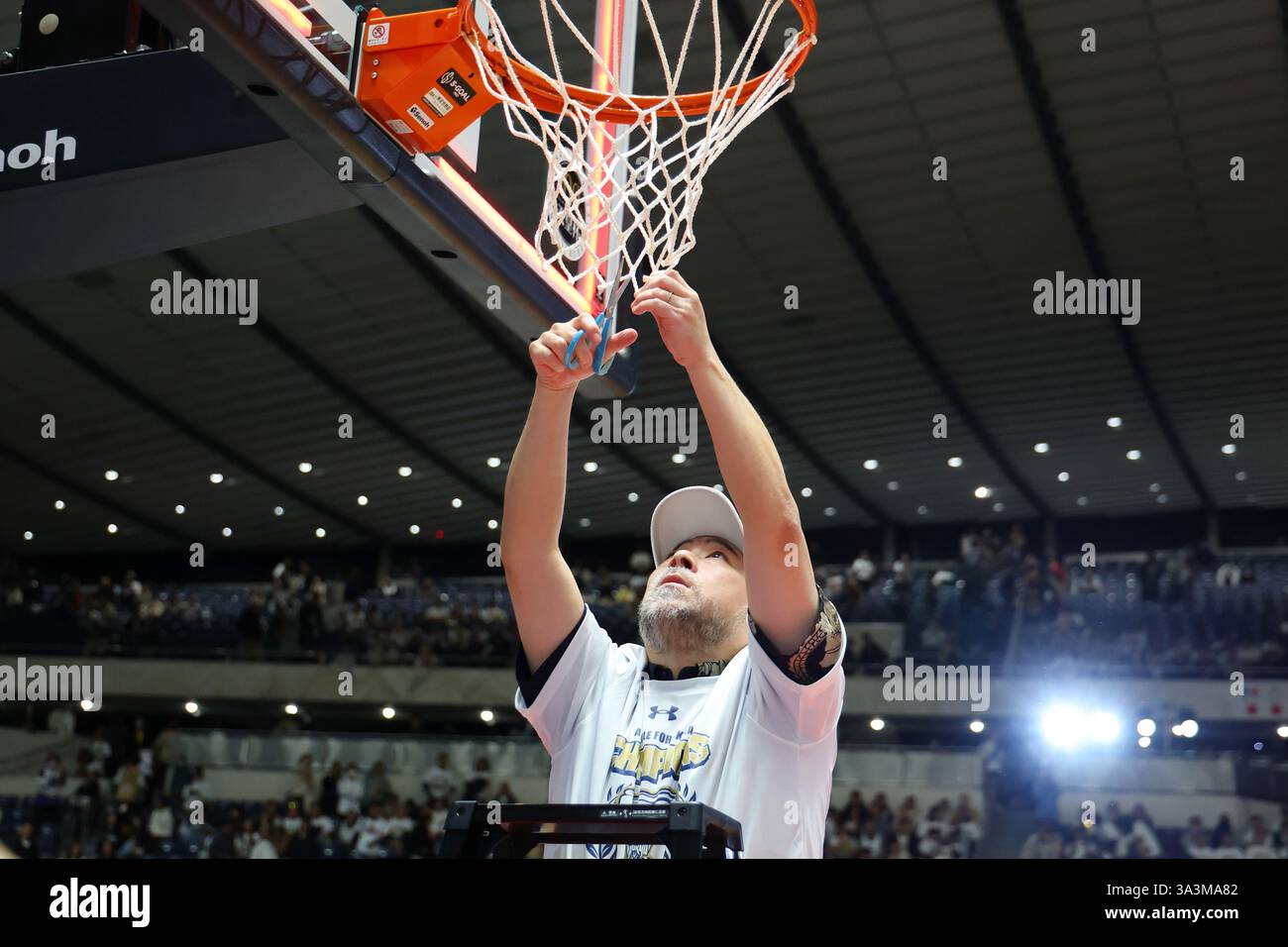 Tokyo, Japan. 15th Mar, 2025. Dai Oketani (Golden Kings) Basketball ...