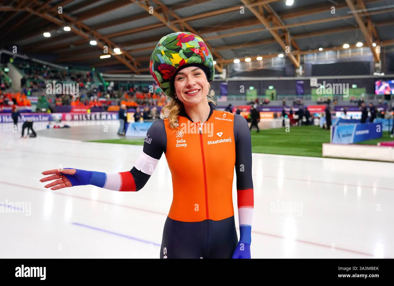 13-03-2025 SCHAATSEN: ISU WK AFSTANDEN: HAMAR Joy Beune (NED) is de ...