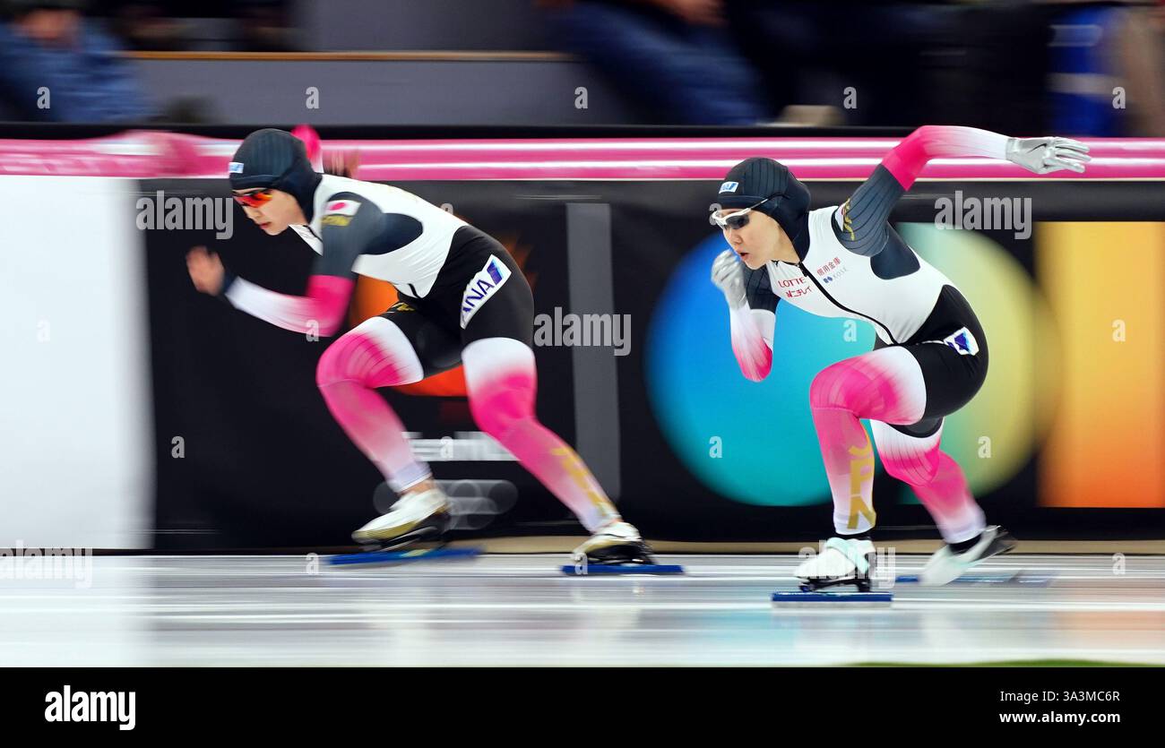 Yukino Yoshida (JPN) on 500m women vs Kurumi Inagawa (JPN) during ISU World Speed Skating Single ...