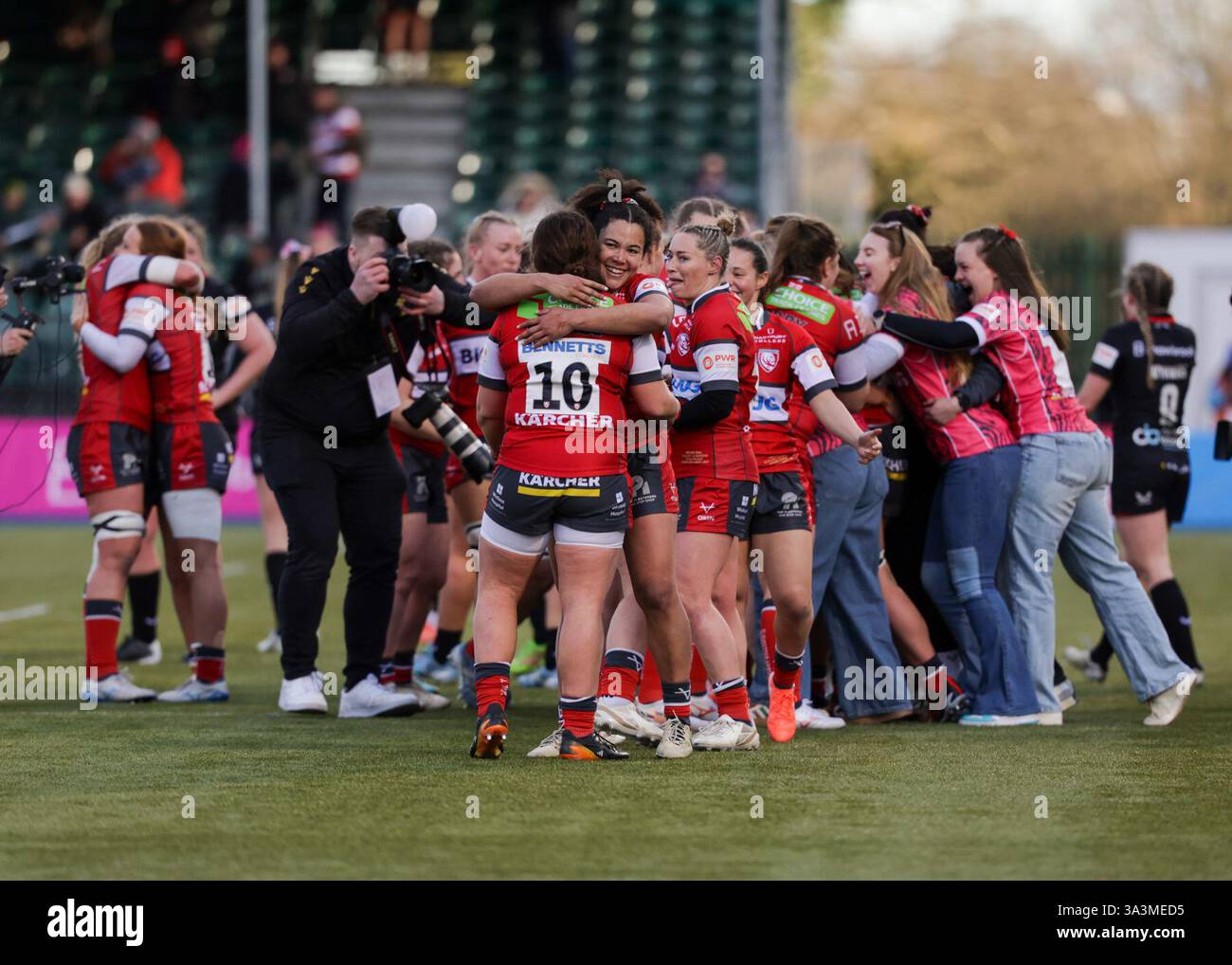 London, UK. 16th Mar, 2025. Tatyana Heard (Gloucester-Hartpury) hugs ...