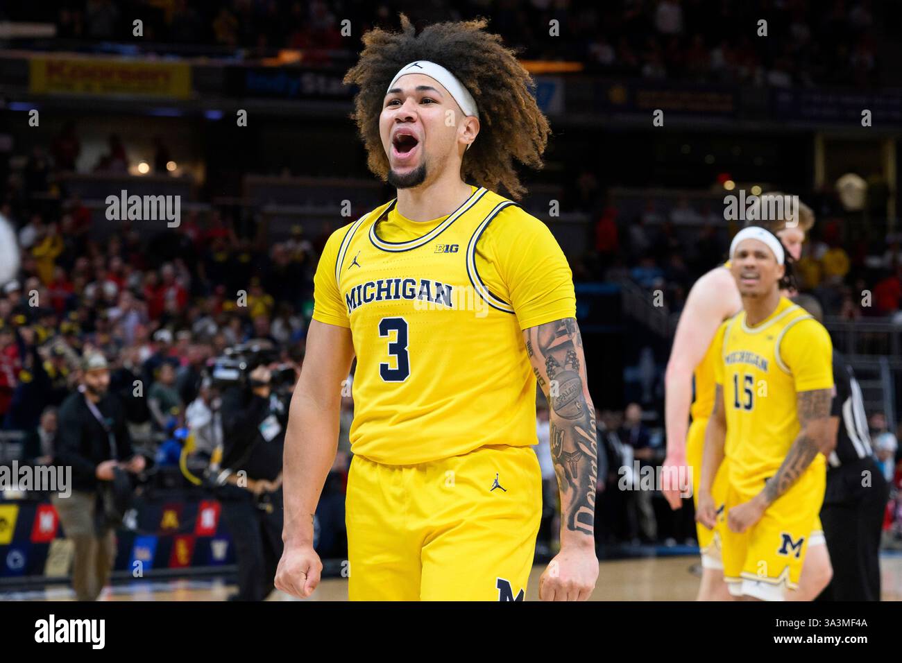 INDIANAPOLIS, IN - MARCH 16: Michigan Wolverines guard Tre Donaldson (3 ...