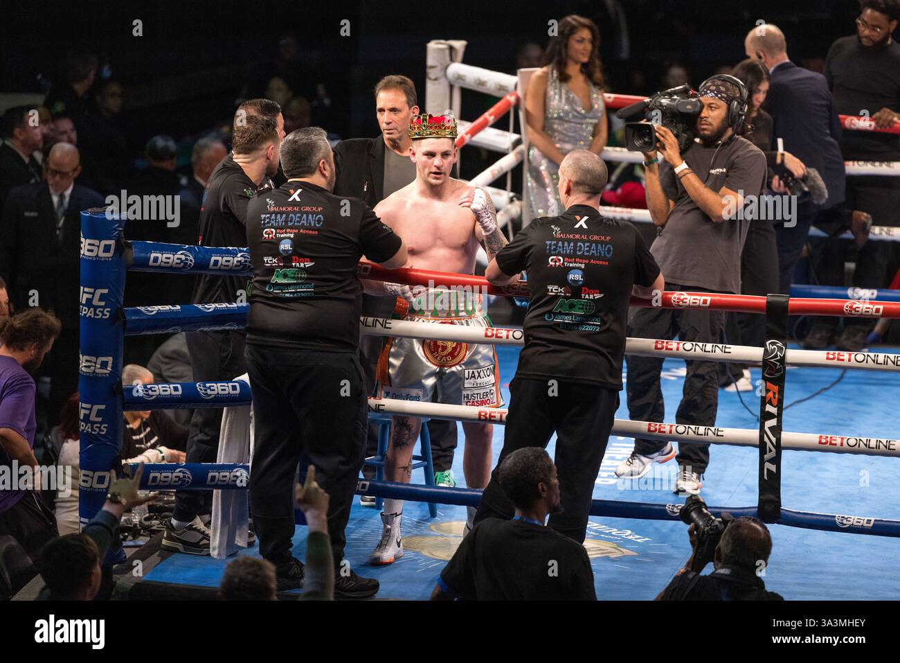 New York, United Of States. 16th Mar, 2025. Callum Walsh of Ireland ...