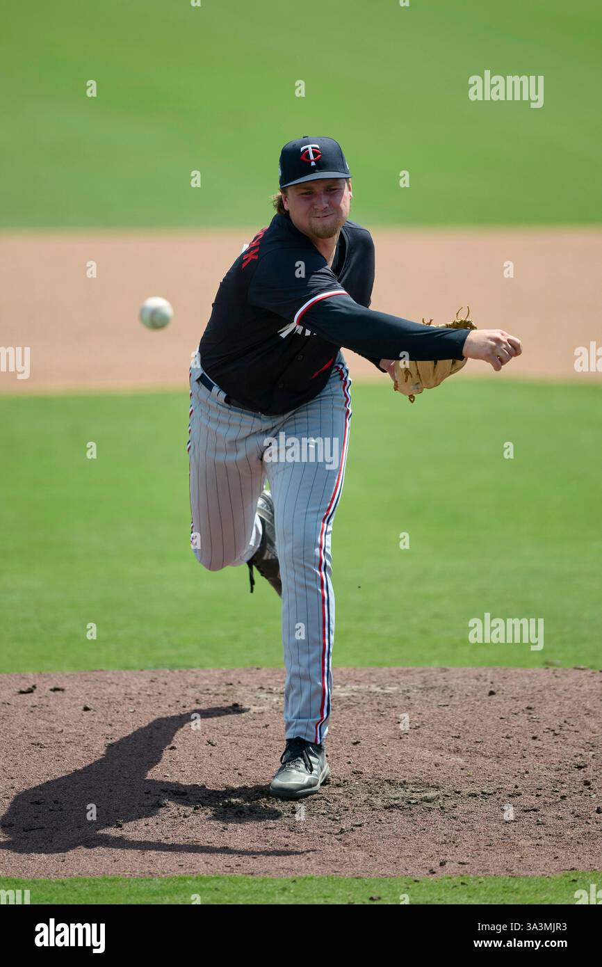 Minnesota Twins pitcher Jason Doktorczyk (43) during an MLB Spring ...