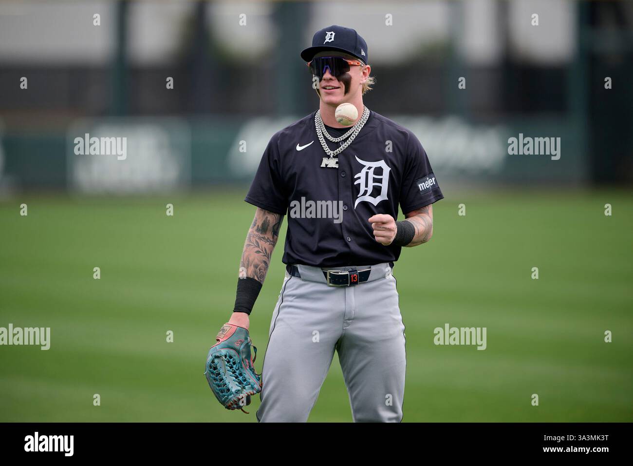 Detroit Tigers outfielder Max Clark (38) during warmups before an MLB ...