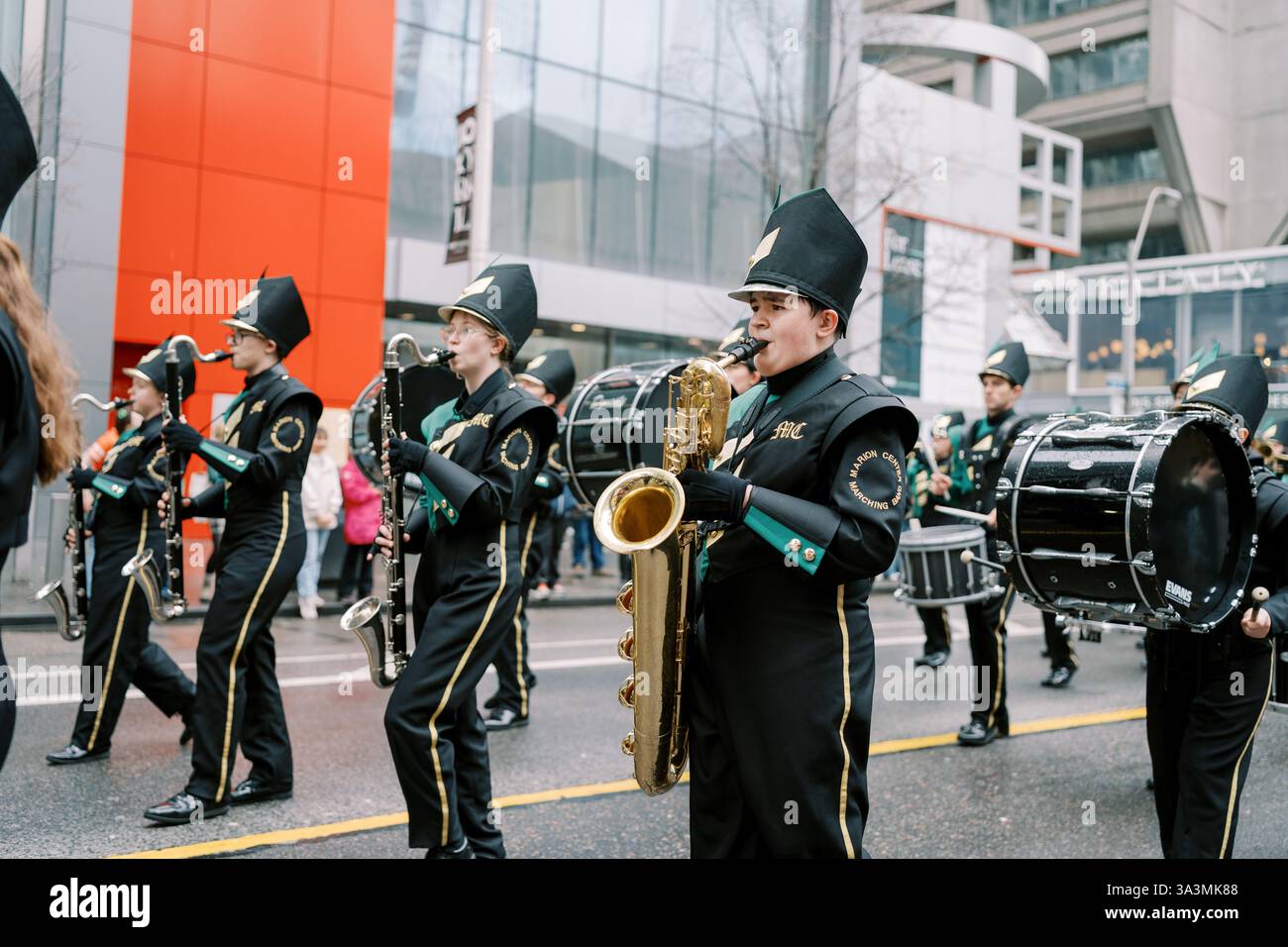 Canada, Toronto - 16 march 2025: Saint Patrick Day Parade. The Marching ...