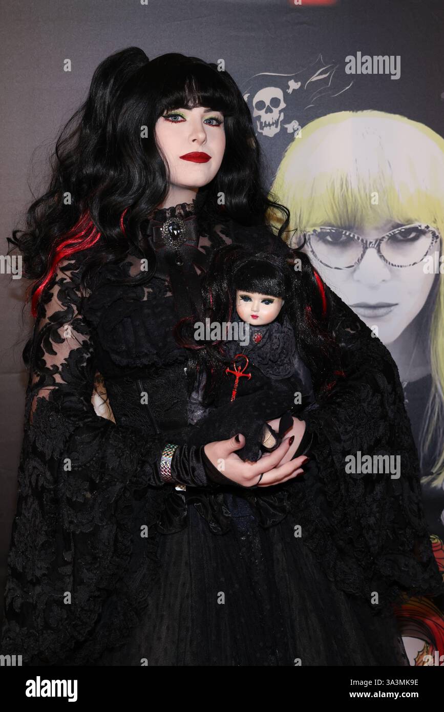 Burbank, California, USA. 15th March, 2025. Xoxo Charlie attending Ve ...