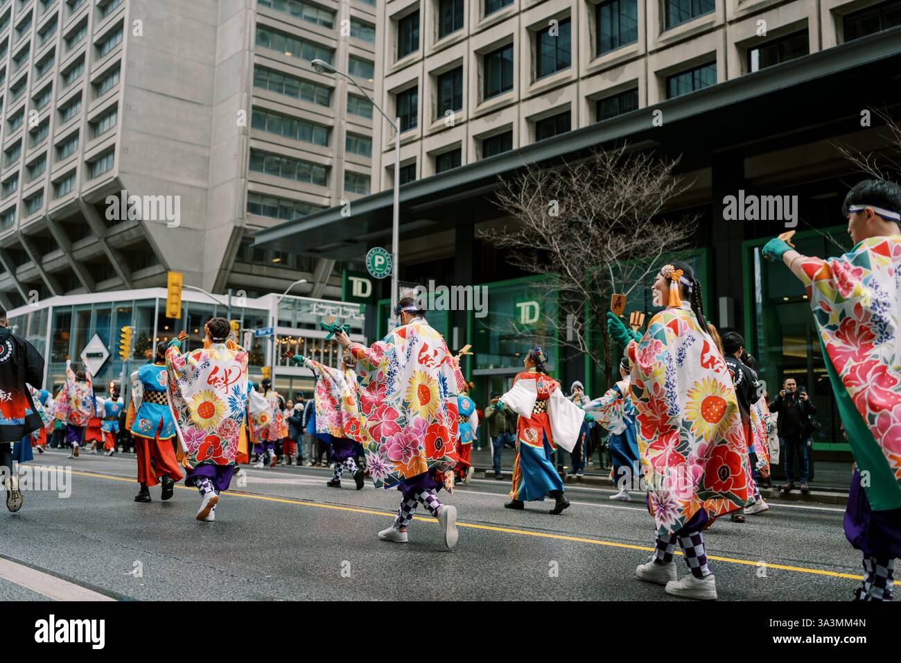 Canada, Toronto - 16 march 2025: Saint Patrick Day Parade. A Colorful ...