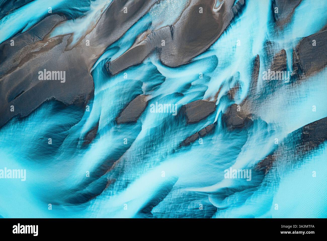 Mesmerizing Aerial View of Iceland’s Braided Rivers – A Natural ...
