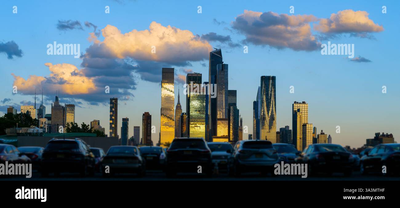 NYC, New York City Skyline with dramatic sky clouds. New York ...