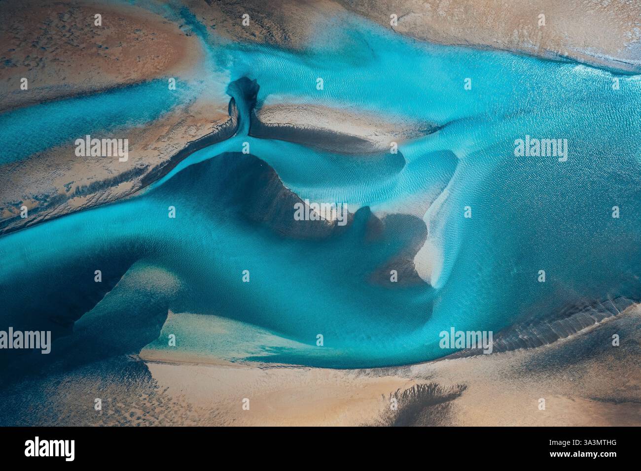 Mesmerizing Aerial View of Iceland’s Braided Rivers – A Natural ...