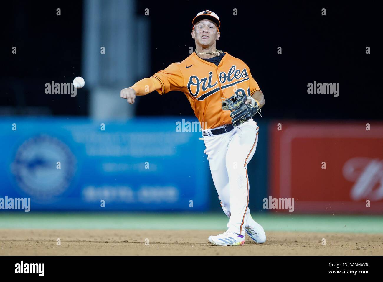 Dj breakout hi-res stock photography and images - Alamy