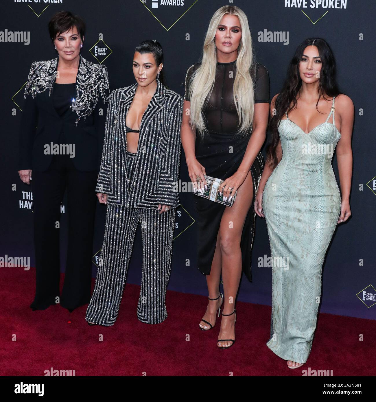 (FILE) Kim Kardashian posts photo shoot with a Tesla Cybertruck and ...