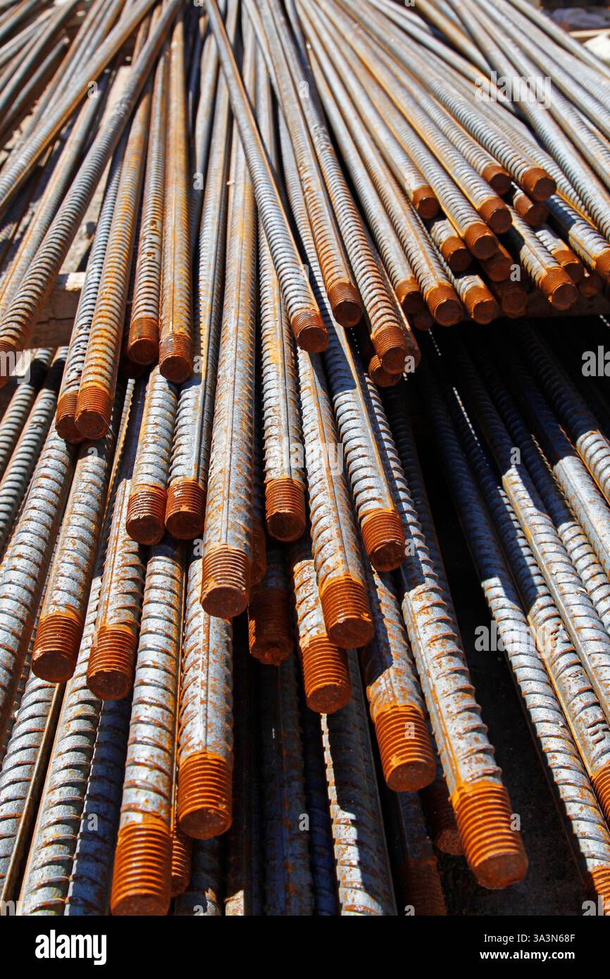 Rebar organised at the construction site Stock Photo - Alamy