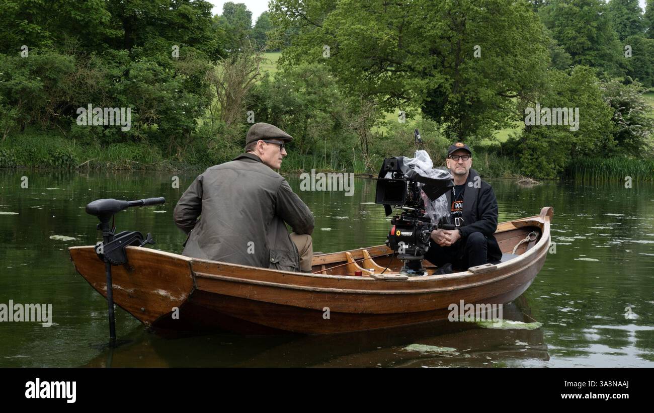 MICHAEL FASSBENDER and STEVEN SODERBERGH in BLACK BAG (2025), directed ...