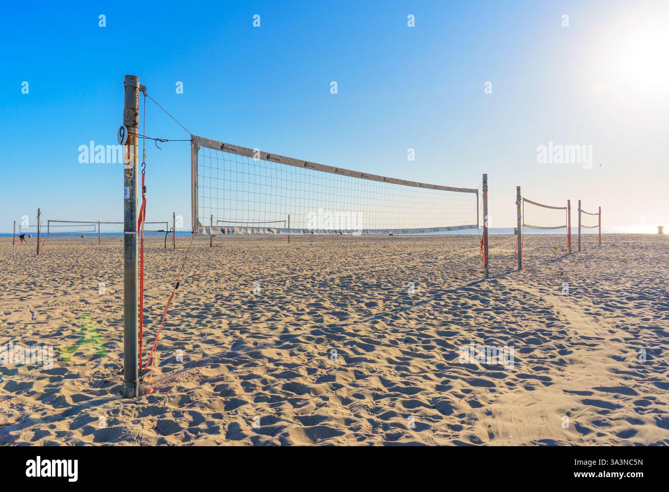 Empty volleyball courts hi-res stock photography and images - Alamy