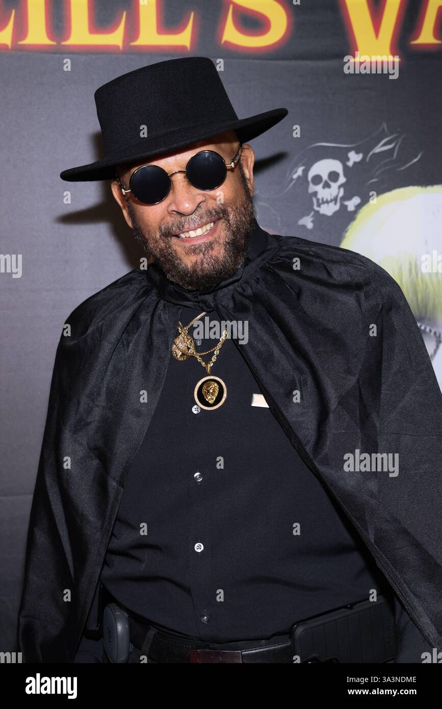 Burbank, California, USA. 15th March, 2025. Kurt Farmer attending Ve ...