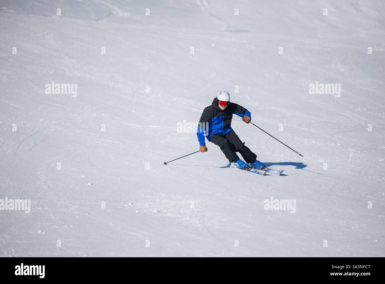 Skiing adventure pristine slopes hi-res stock photography and images ...