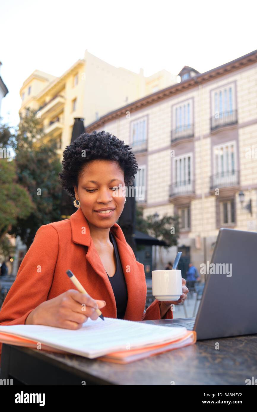 Laptop remote work writing hi-res stock photography and images - Alamy