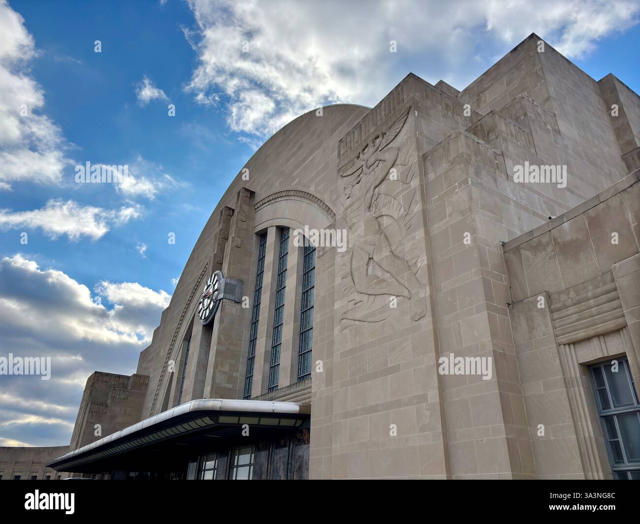 Cincinnati Union Terminal Art Deco facade with clock, carvings Stock ...