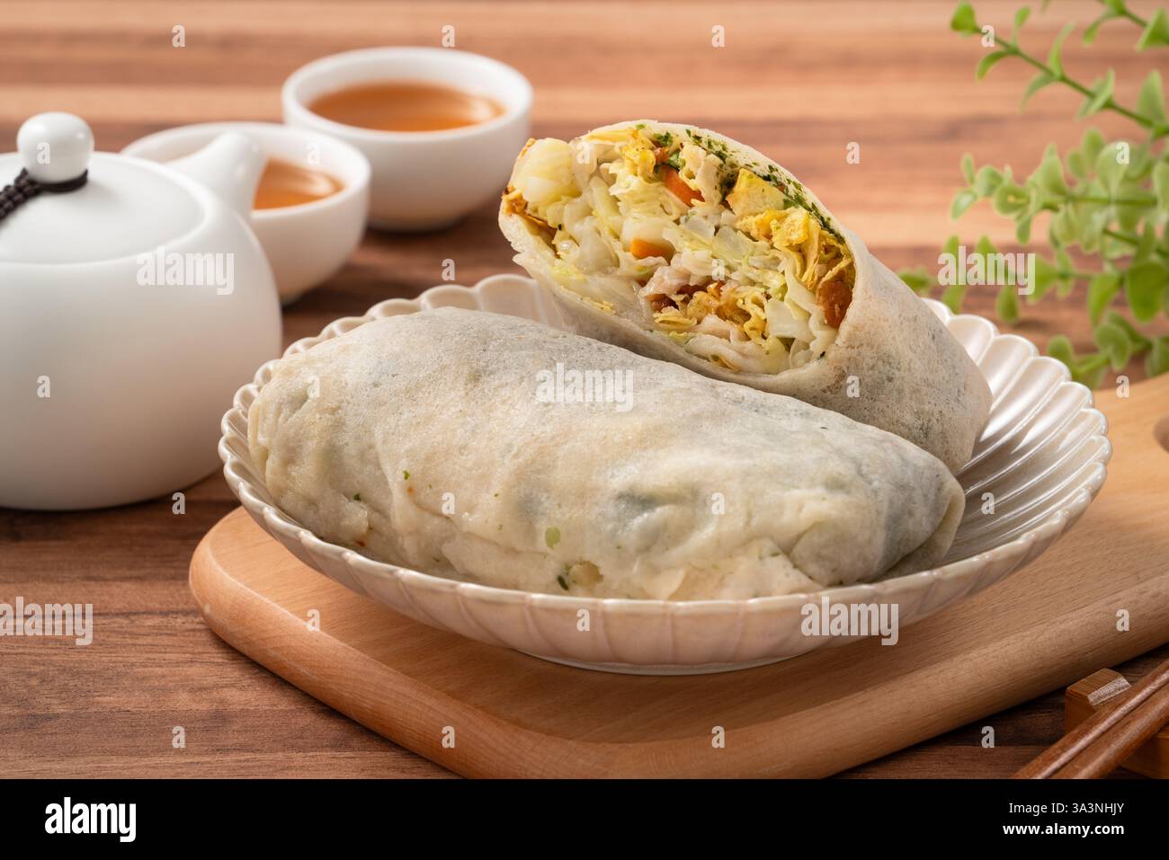 Delicious popiah, lumpia, Taiwanese spring roll for traditional Tomb ...