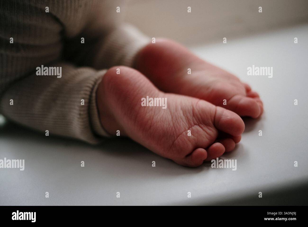 Cute baby feet and toes Stock Photo - Alamy