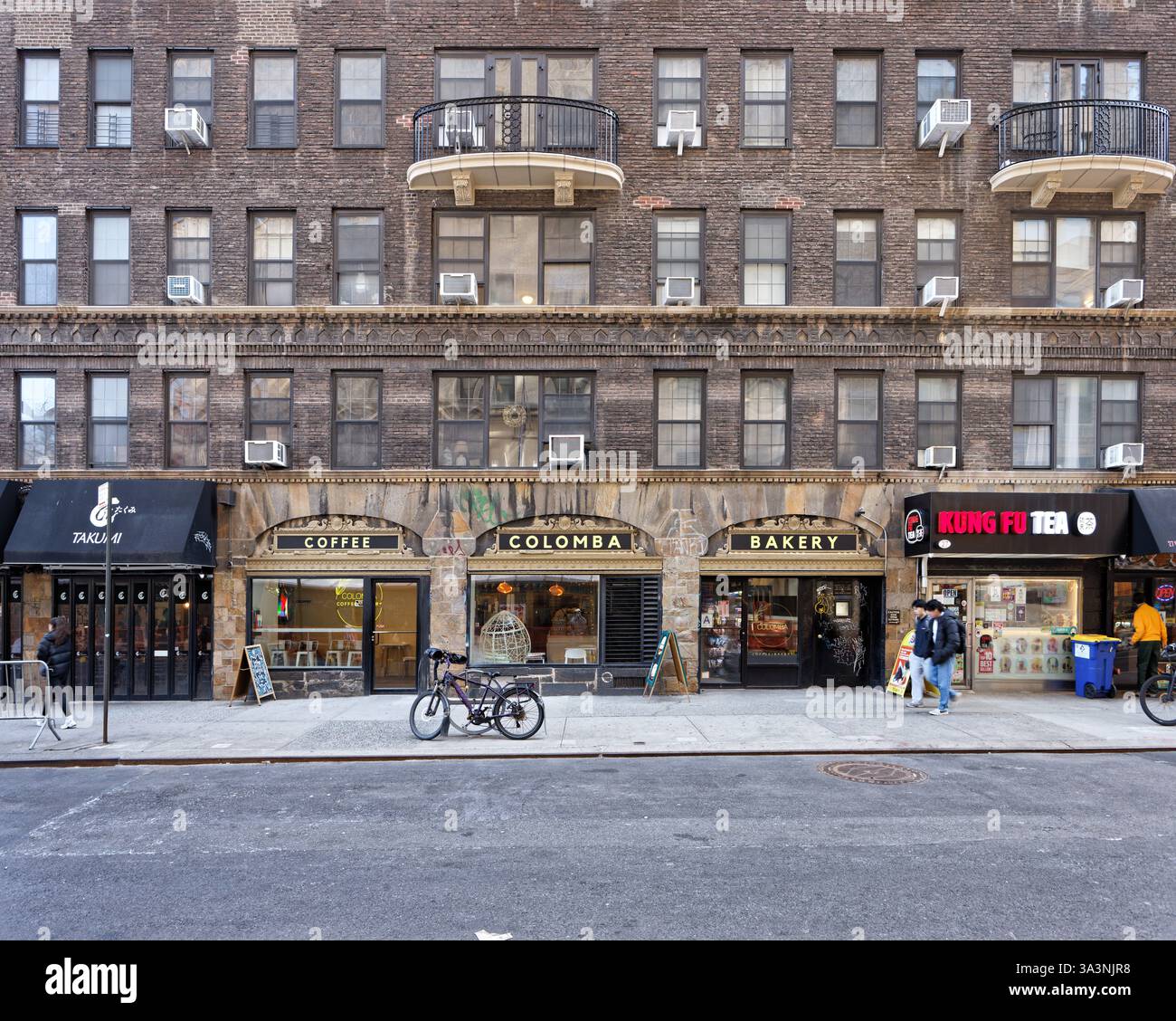 1 University Place is a 21-story apartment building of brick, stone ...