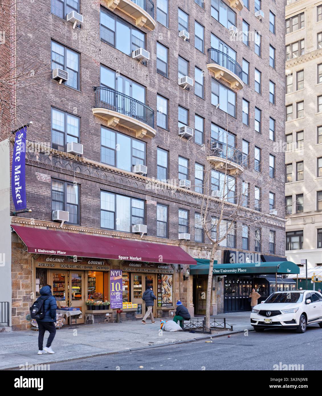 1 University Place is a 21-story apartment building of brick, stone ...