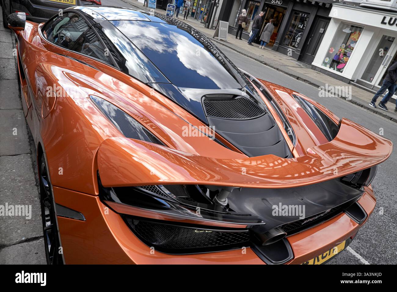 Mclaren 720s v8 hi-res stock photography and images - Alamy