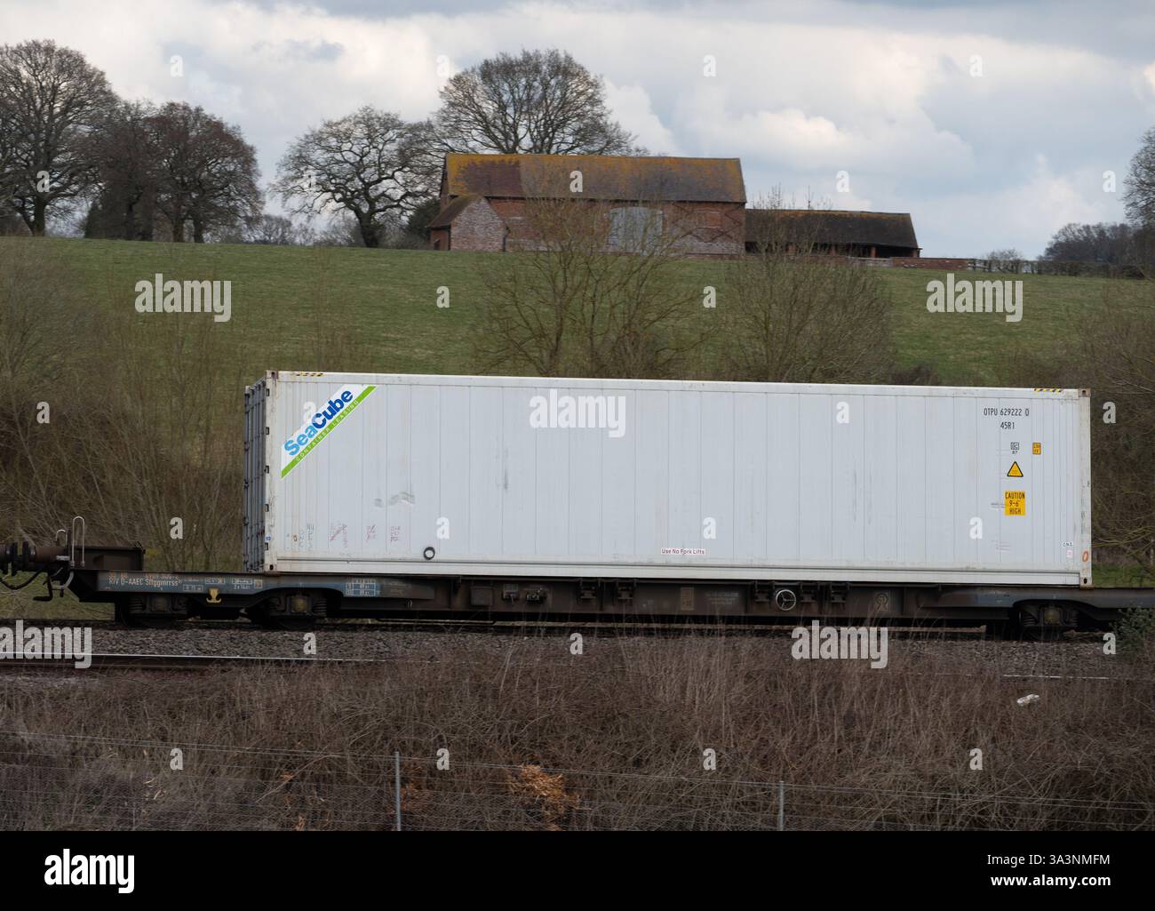 SeaCube container on a freightliner train, Warwickshire, UK Stock Photo ...