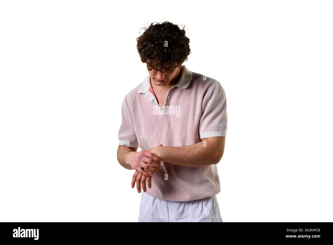 Painful fracture of wrist bone. Suffering severe swelling of hand from ...