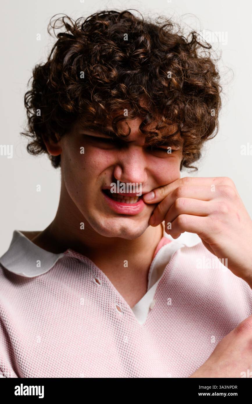 Poor hygiene led to severely inflamed soft tissues around man's teeth ...