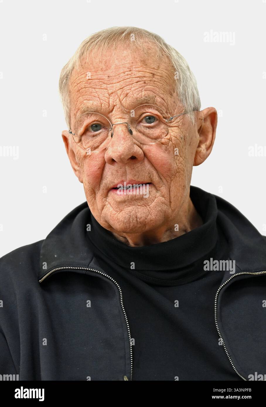 Leipzig, Germany. 14th Mar, 2025. German actor Rolf Becker, pictured during a dpa interview ...