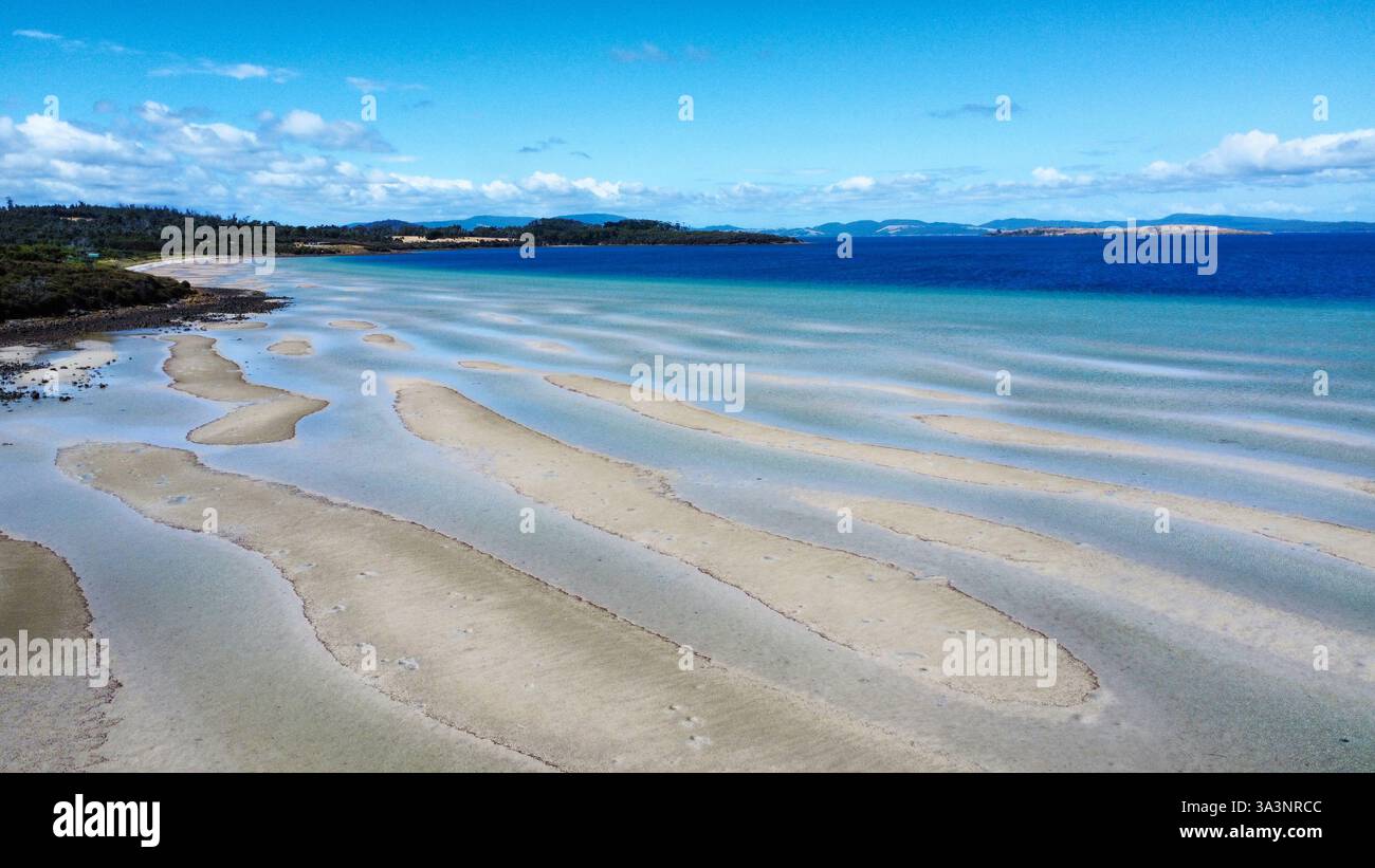 4k ocean horizon from beach hi-res stock photography and images - Alamy
