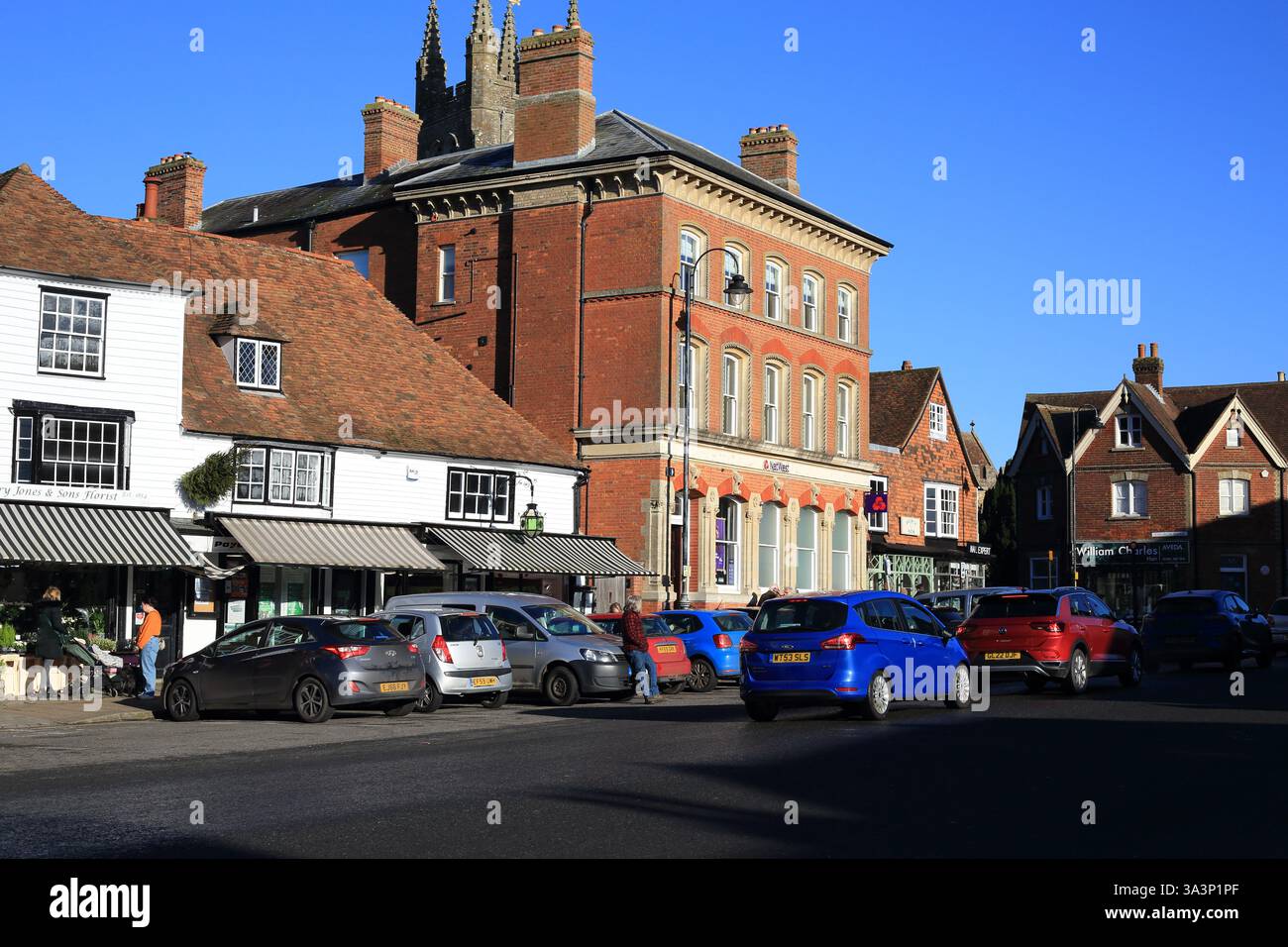 Traditional rural Kentish town centre, High Street, Tenterden, Kent ...