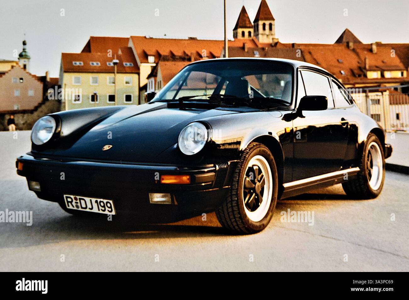 RECORD DATE NOT STATED. Analoge Fotografie. Porsche 911 Carrera, G ...