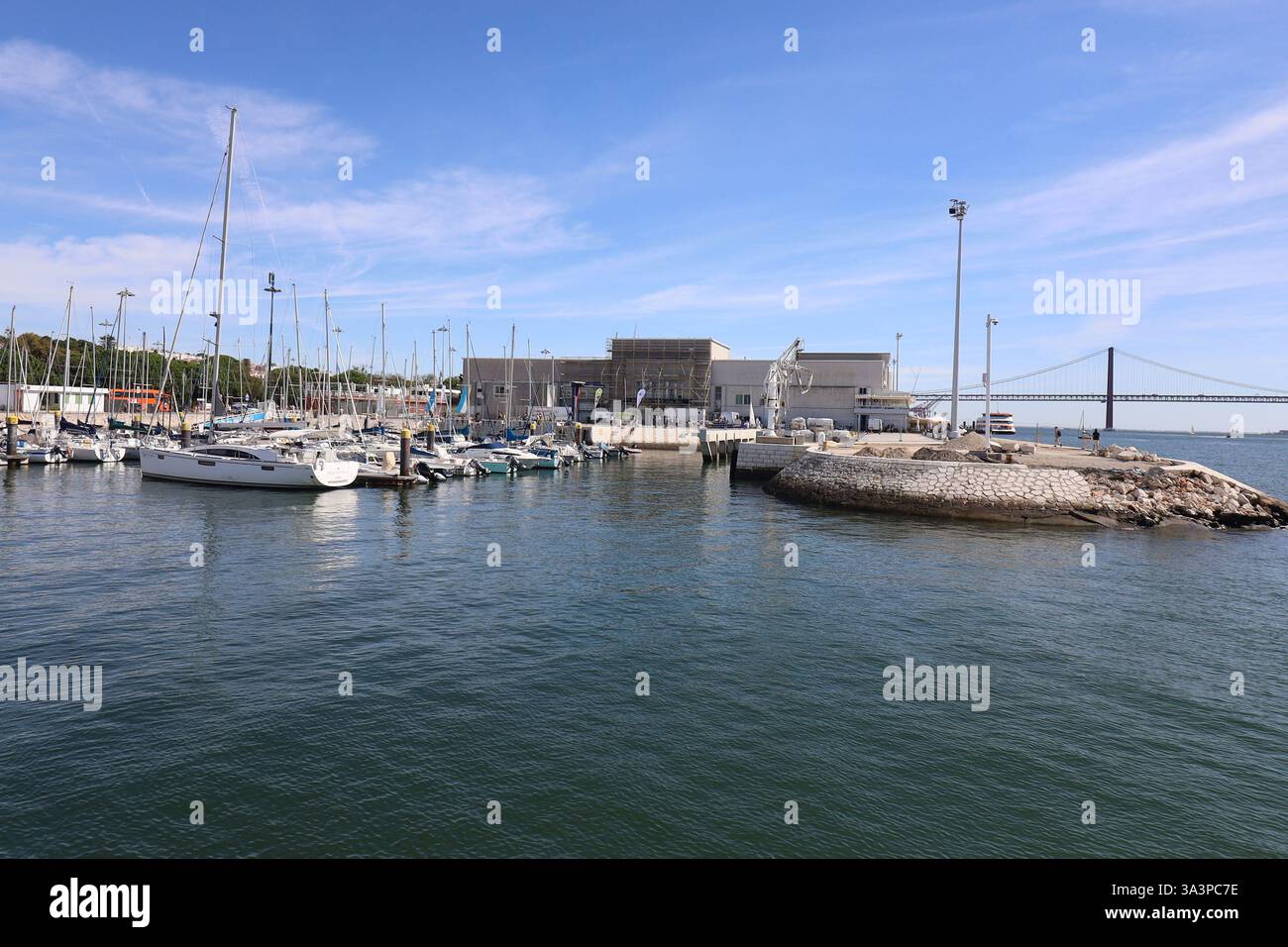 Lisbonne doca de belem hi-res stock photography and images - Alamy
