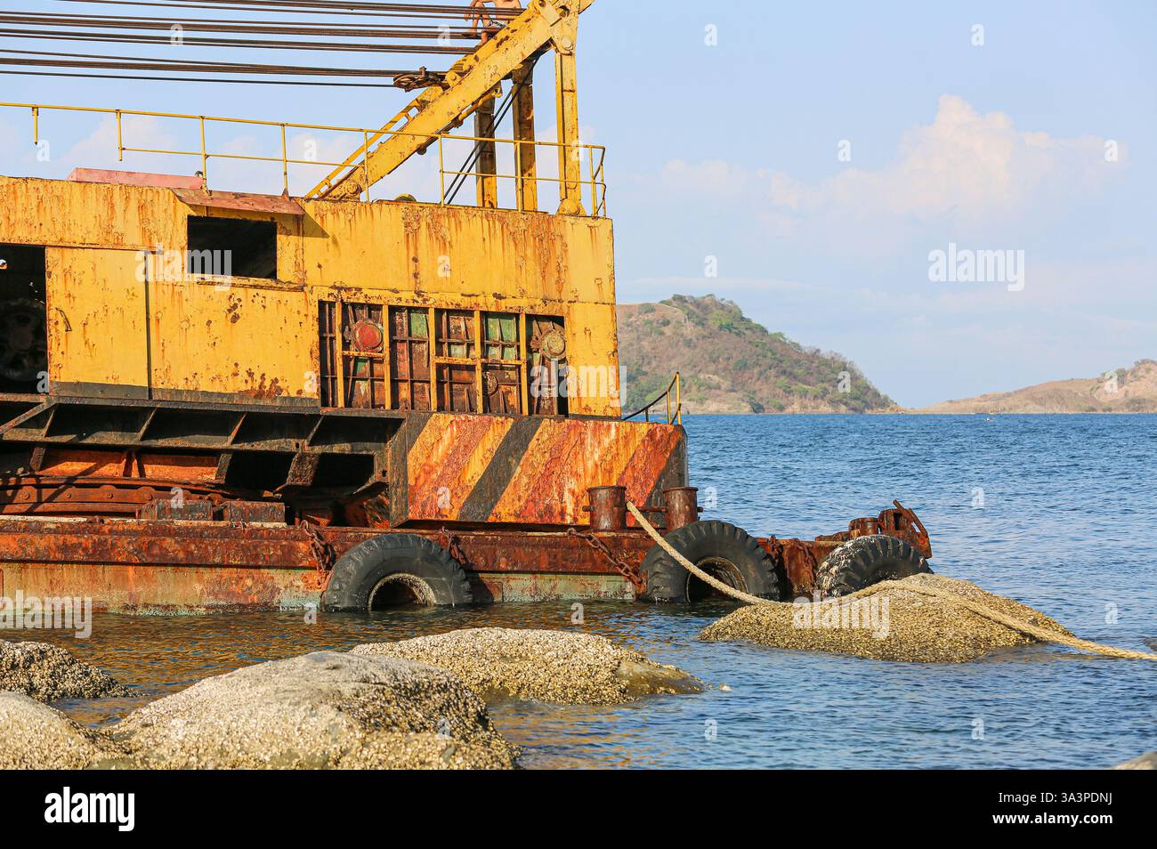 Mariveles, Bataan, Philippines. Mar 17,2025. HAMMER 16 ship wreck, a ...