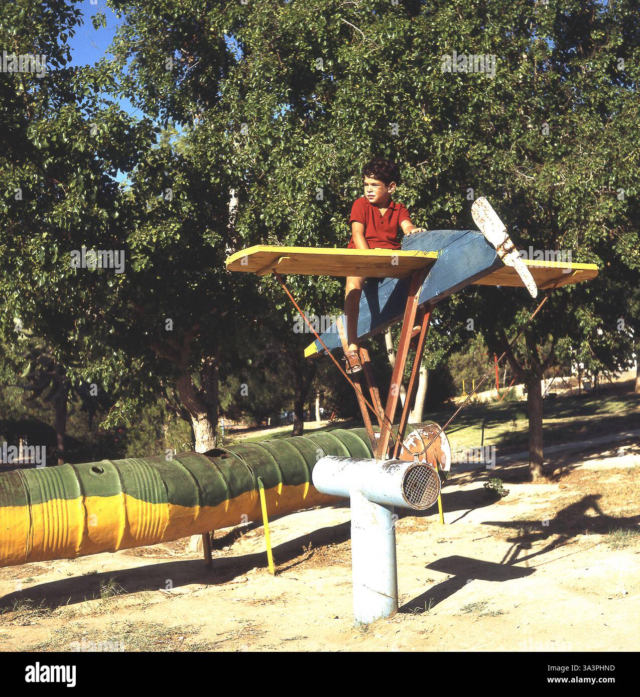 Child shoval hi-res stock photography and images - Alamy