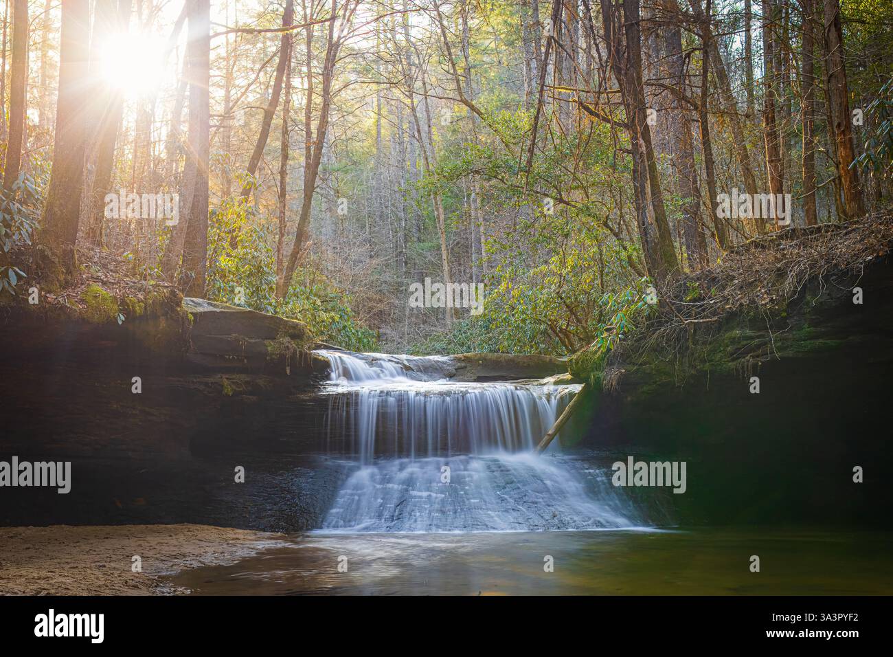 Hemlock gorge waterfall in hi-res stock photography and images - Alamy