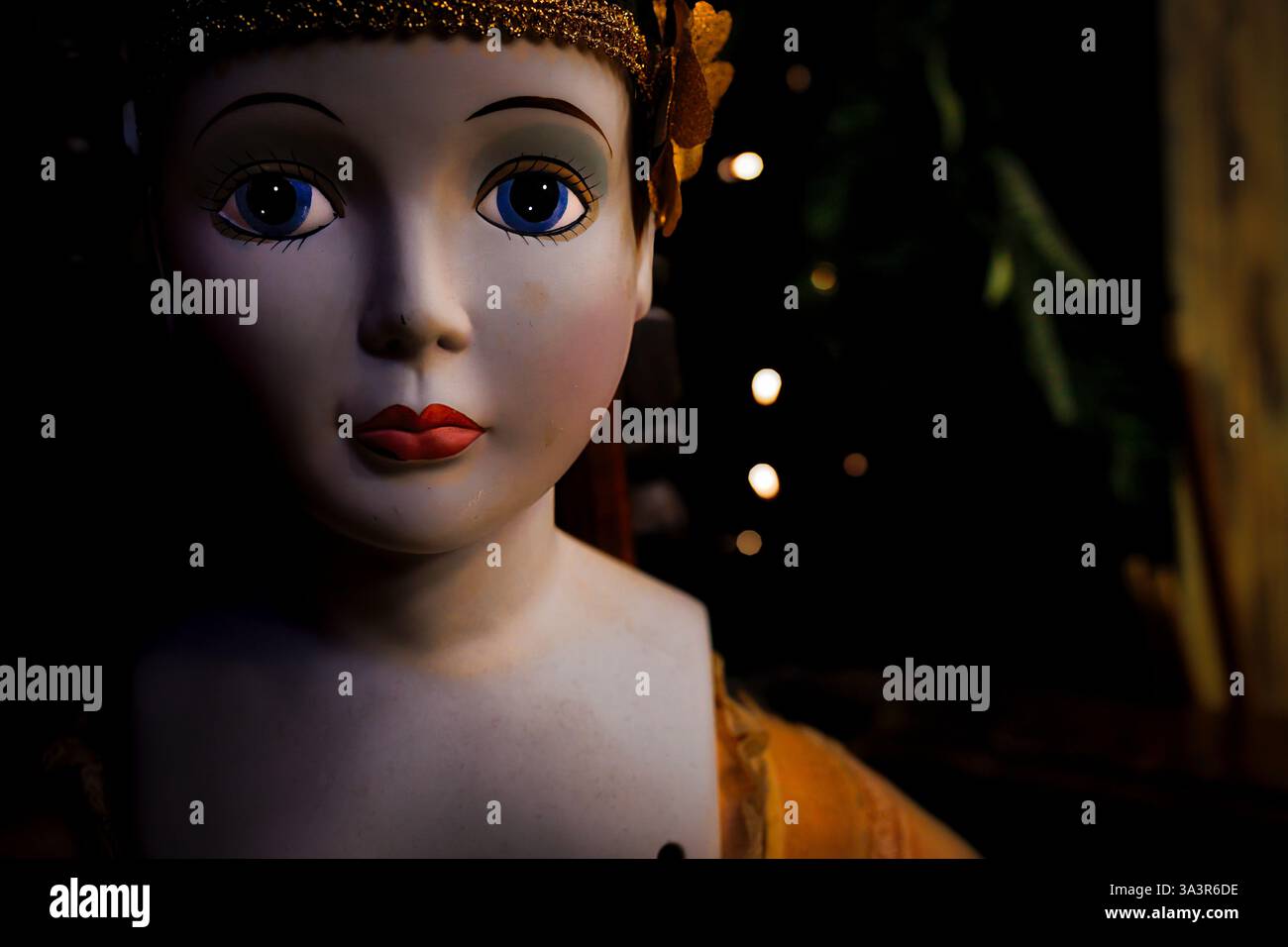 Creepy doll hi-res stock photography and images - Alamy
