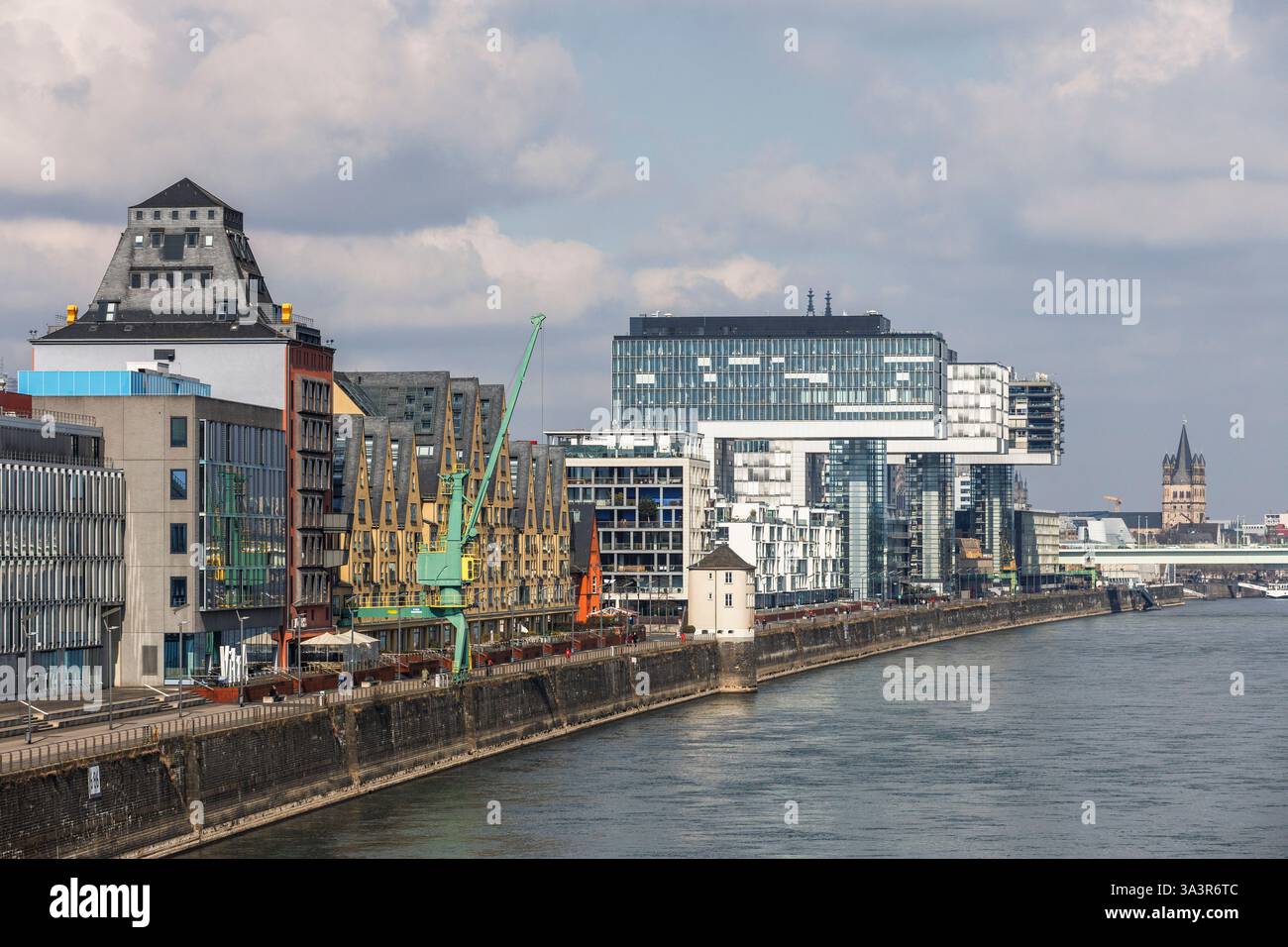 the Rhine promenade in the Rheinau harbour, the Crane Houses by ...