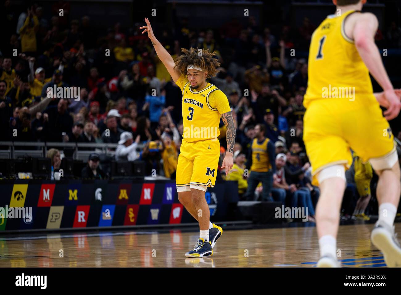 INDIANAPOLIS, IN - MARCH 16: Michigan Wolverines guard Tre Donaldson (3 ...